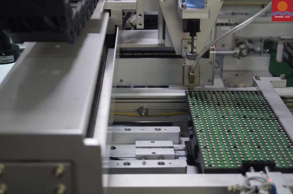 On the road of highly integrated LED display packaging, who can take ...