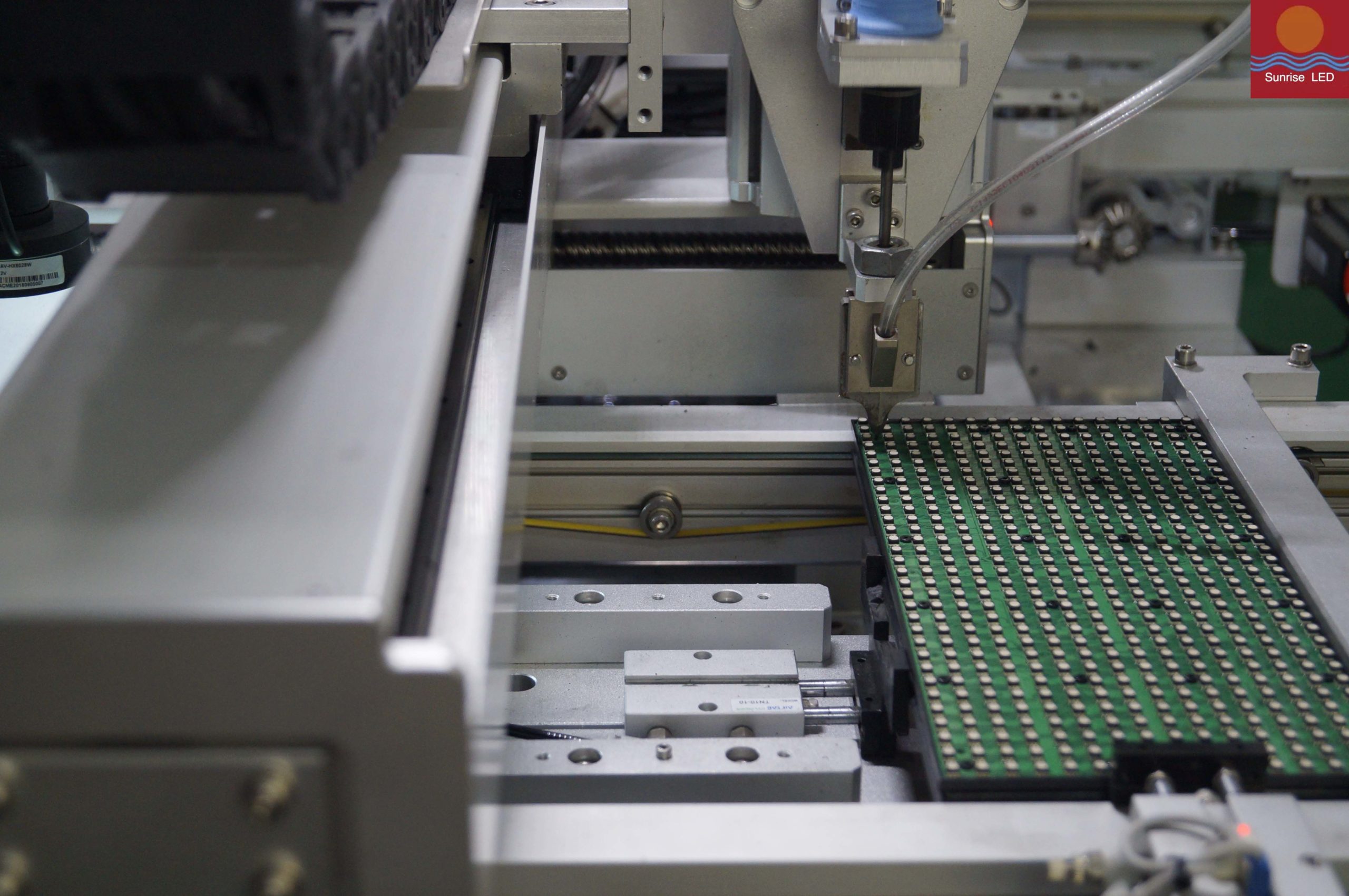 On the road of highly integrated LED display packaging, who can take ...